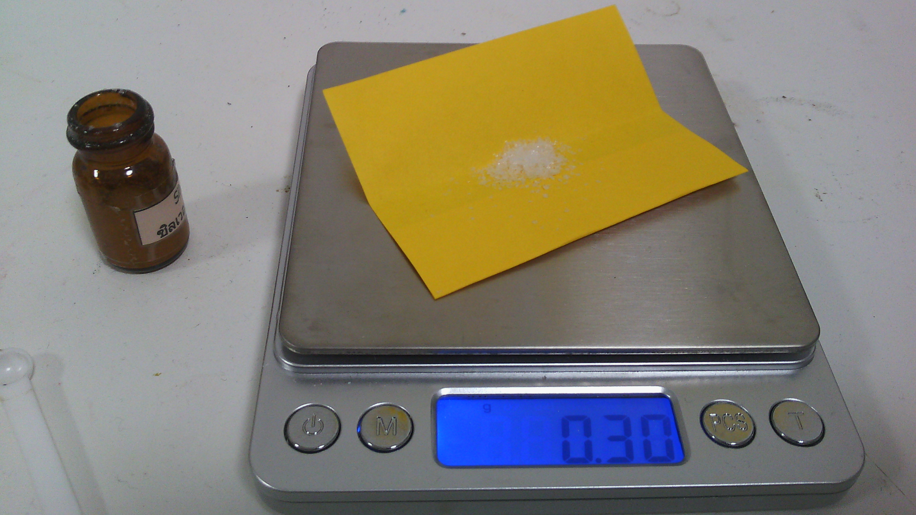 Revealing Fingerprints With Silver Nitrate – Danupon Drake