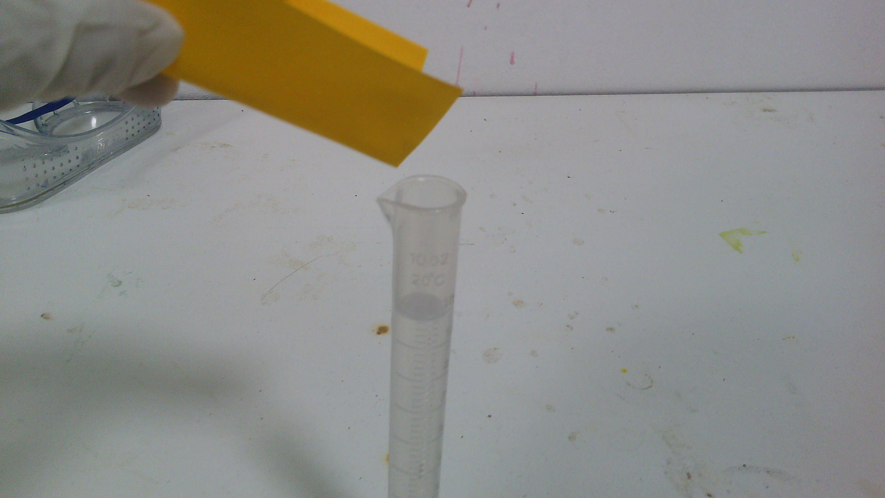 Revealing Fingerprints With Silver Nitrate – Danupon Drake